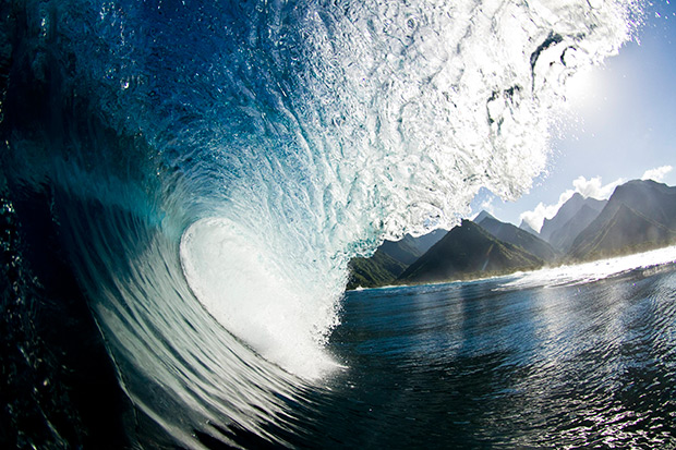 Majestic Photos of the World's Most Surf-Worthy Waves - Feature Shoot