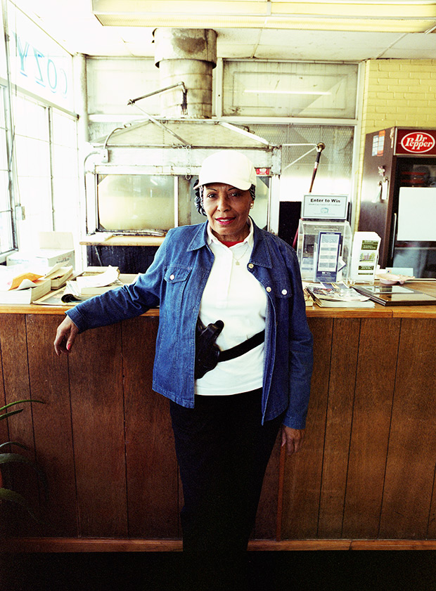 Randy_Harris_151617 - Feature Shoot