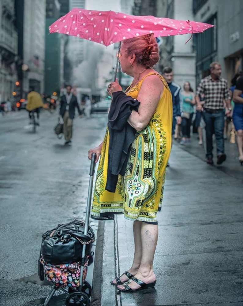 A Street Photographer Makes All of His Portraits in One Famous Spot in ...