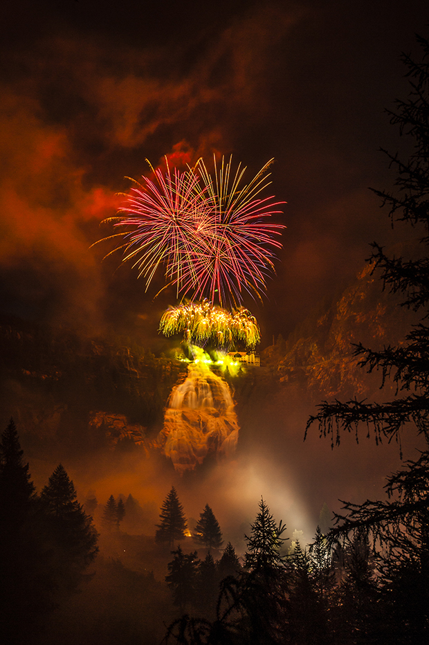 Extraordinary Yet Unconventional Photos of Fireworks (Sponsored ...